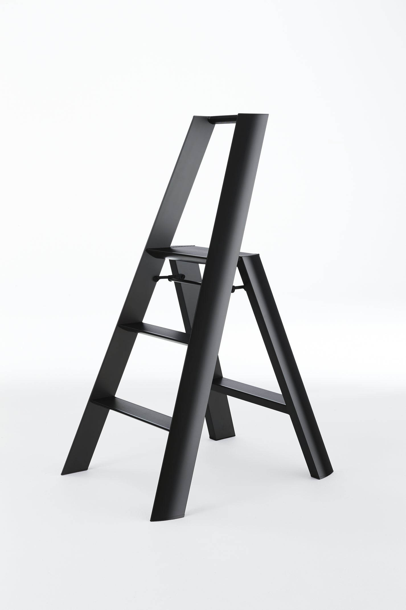 lucano wide step ladder 3-step BLACK – Hasegawa ladders Official Online ...